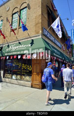 Chicago, Illinois, USA. The Wrigleyville neighborhood takes on a ...