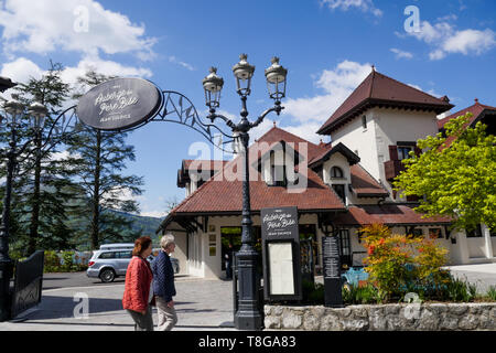 Auberge du Père Bise, Two Stars renowned restaurant in Talloire, Annecy ...