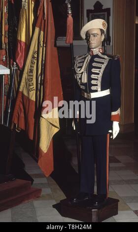 UNIFORME DE GUARDIA DEL GENERALISIMO. Location: ALCAZAR / MUSEO DEL ...
