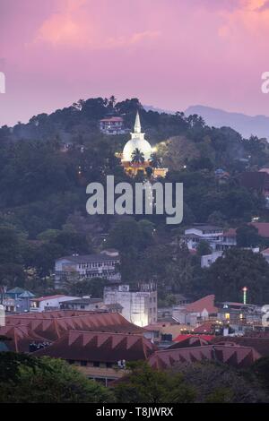 Sri Lanka, Kandy, temple Asgiriya Maha Viharaya, bell, monk Stock Photo ...