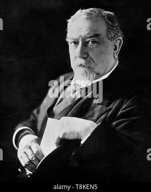 SIR EDWARD REED Stock Photo - Alamy