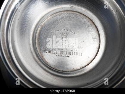 Viners of Sheffield Alpha Plate, silverplated teaset. Teapot, water pot ...