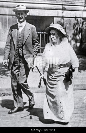 Rosa Luxemburg and Karl Liebknecht of the Spartacus League ...