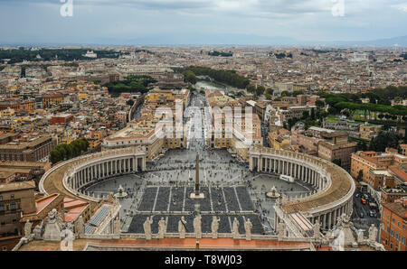 Vatican - Oct 14, 2018. Aerial view of the Saint Peter Square of ...