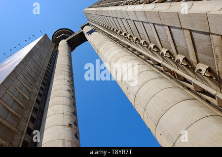Genex Tower, Western City Gate, Belgrade, Serbia Stock Photo - Alamy
