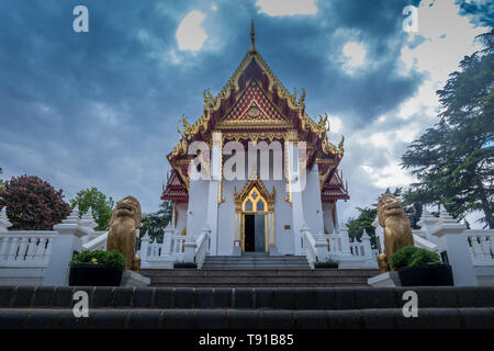 Wat Buddhapadipa Thai Buddhist temple in Wimbledon London Stock Photo ...