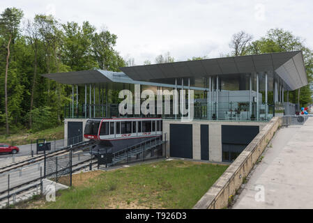 Luxemburg, Standseilbahn Pfaffenthal-Kirchberg - Luxembourg, Funicular ...
