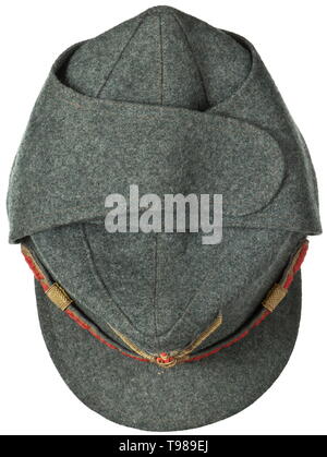 A field cap with detachable front visor for a general of the "G.N.R ...