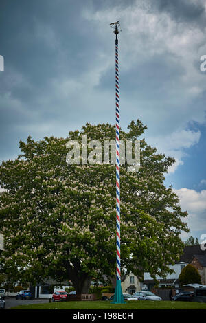 The Maypole at Welford on Avon, Warwickshire, one of the tallest ...