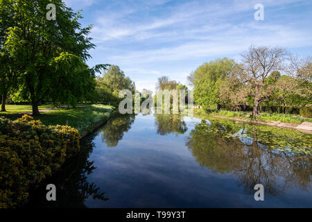 Reflections in the River Soar at Abbey Park in Leicester City ...