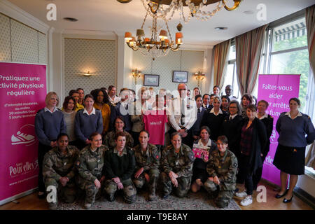 French Military women support "Courir pour elles" sport event, Lyon ...