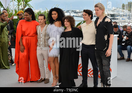 Jari Jones, Leyna Bloom, Danielle Lessovitz, Fionn Whitehead and McCaul ...