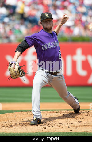 Colorado Rockies starting pitcher Kyle Freeland (21) works in the first ...