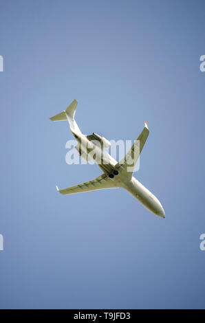 Aircraft on approach, bottom view. Thermal image or thermography ...