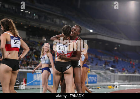 Lea SPRUNGER running the 4x400m relay at the 2019 World Athletics ...