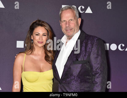 Dana Norris and Steve Tisch attending the Vanity Fair Oscar Party held ...