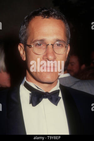 In this April 1994 photo, James Fulton and his daughter Diane Daigle ...