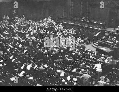 Parliamentary session (Reichstag faction of the NSDAP). Heinrich ...