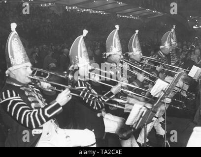 DNVP (German National People's Party) propaganda poster for the ...