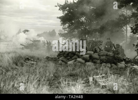 The Freikorps "Iron Division", consisting of Germans and Baltic Germans ...