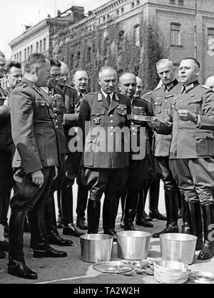Slovak Defense Minister Ferdinand Catlos (2nd row, 3rd from right ...