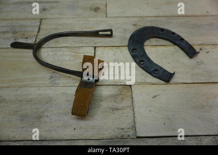 anglo saxon norse viking spur and horseshoe from coppergate, york 9thc ...