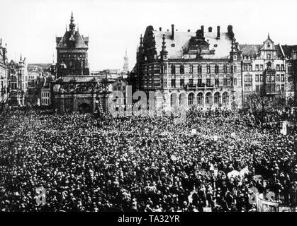 Protest demonstration against the Versailles Treaty in Berlin, 1919 ...