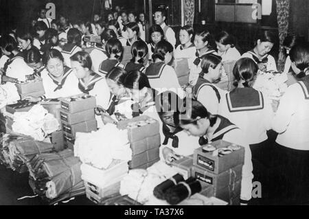 [ 1930s Japan - Japanese School Girls ] — Elementary school girls in ...