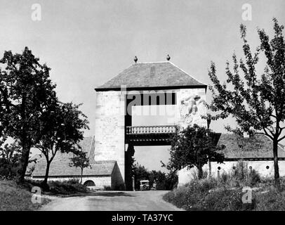 Deutsches Weintor in Schweigen-Rechtenbach, Rhineland-Palatinate ...