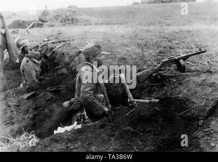 German machine gun position near Soissons, France, WW1 Stock Photo ...