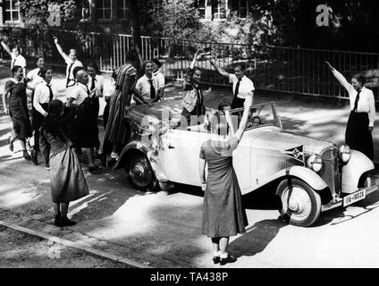 Hitler Youth and BDM girls in Koenigsberg, 1935 Stock Photo - Alamy