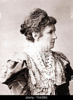 Portrait of a Bavarian princess Stock Photo - Alamy