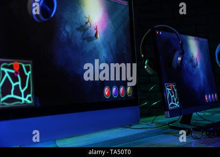 Computers in modern computer club for gamers and peoples who love ...