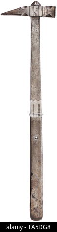 A German war hammer, 1st half of the 17th century Slender iron beak of ...