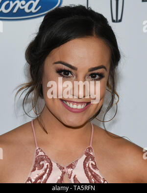 Elaina Smith attends the 44th Annual Gracie Awards held at Four Seasons ...