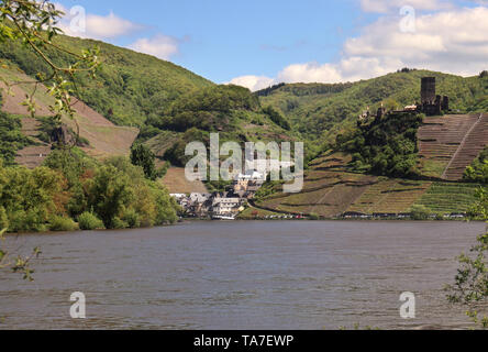 Town of Beilstein on Moselle River, Rhineland-Palatinate, Germany ...