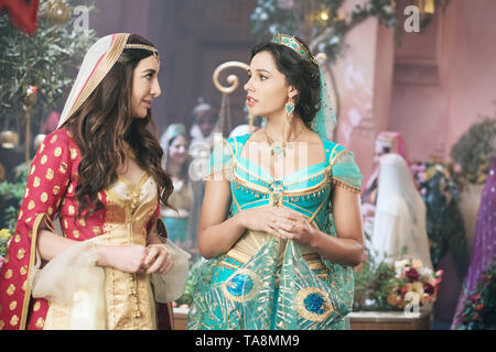 ALADDIN, from left; Nasim Pedrad as Dalia, Naomi Scott as Jasmine ...