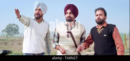 15 LAKH KADON AAUGA, (aka 15 LAKH KADO AAUGA), from left: Sukhdev ...