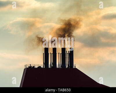 Smoke funnel of ship Stock Photo: 116632497 - Alamy