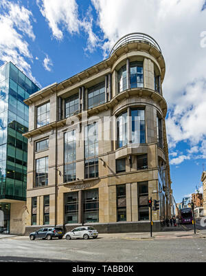 ALHAMBRA HOUSE WATERLOO STREET GLASGOW Stock Photo - Alamy