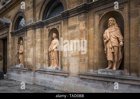 Queen's College garden facade statues, Oxford University, UK Stock ...