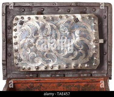 Iron sheet spring lock with rectangular lock plate, one lap and curl ...