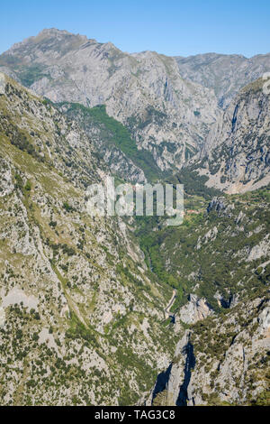 Impressive landscape view of La Hermida Gorge from Santa Catalina ...