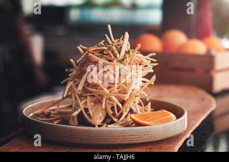 Healthy lean grilled medium-rare steak and vegetables Stock Photo - Alamy
