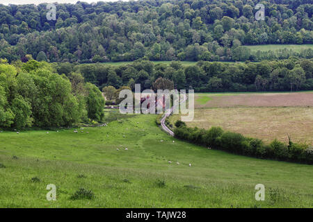 An English Rural Landscape in the Chiltern Hills in early winter with ...