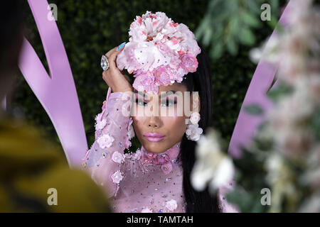 Drag queen Gia Gunn of RuPaul's Drag Race poses for a picture at ...