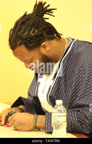 New England Patriot Defensive Lineman Michael Bennett discusses Race ...