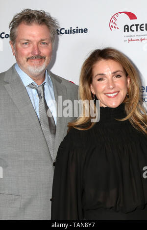 Peri Gilpin at the Cool Comedy, Hot Cuisine 2019 at the Beverly ...
