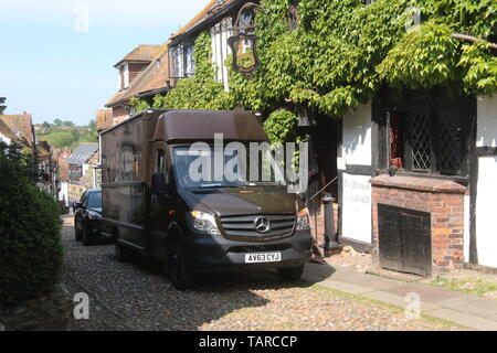 UPS Mercedes-Benz delivery van Stock Photo - Alamy