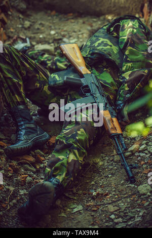 The dead body of a soldier killed on the Iranian Iraqi front Stock ...